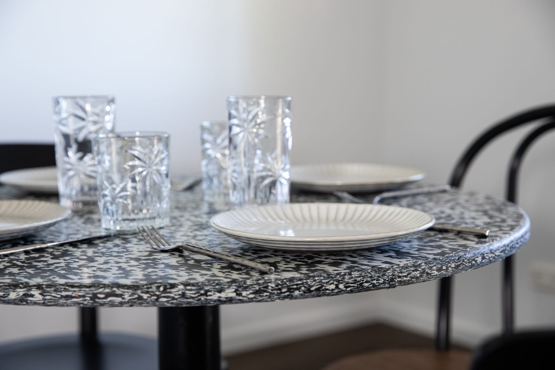 5 Creative Ways to Use Recycled Plastic in Your Home - Resourceful Living